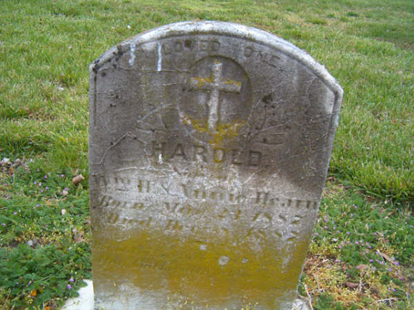 Headstone image for Harold Hearn